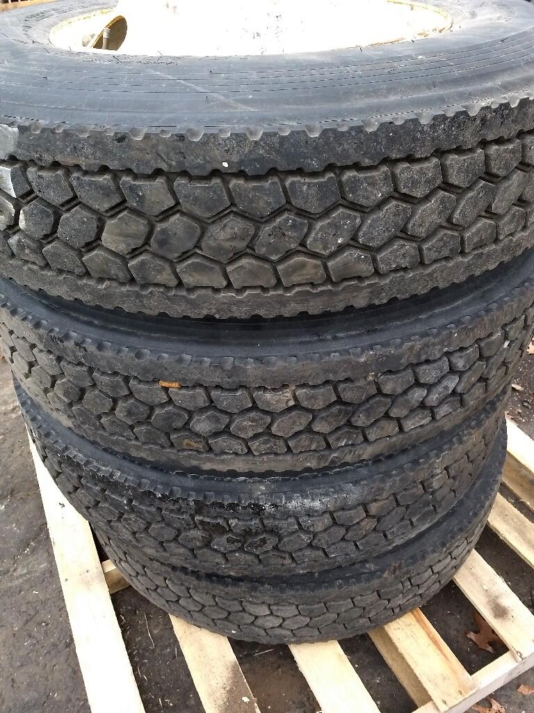 10R22.5 MEGATREK BANDAG RECAP Tire and Rim in Enfield, CT #10242