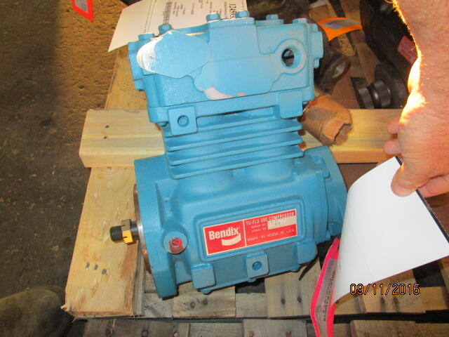 BENDIX TU-FLO 550 AIR COMPRESSOR OEM# 5012663 in Toledo, OH #1245942
