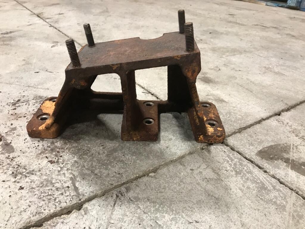 CAT Brackets, Misc. OEM# 238-2631 in Abbotsford, BRITISH COLUMBIA #3525