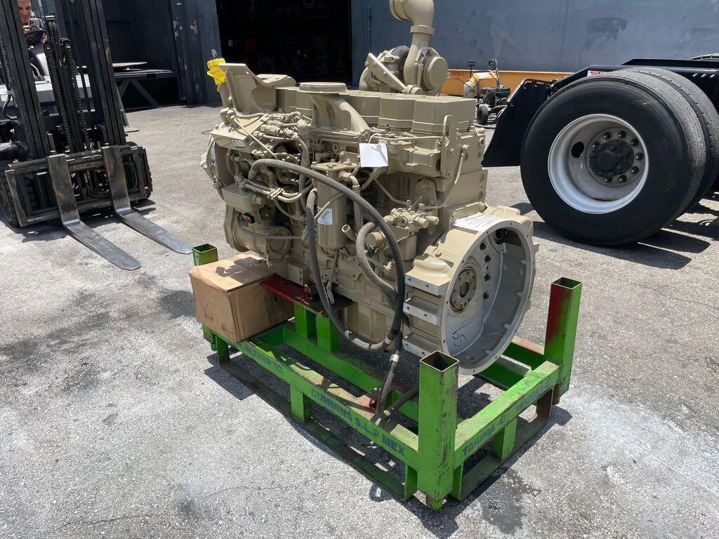 CUMMINS ISC Engine Assembly in HIALEAH, FL #005317