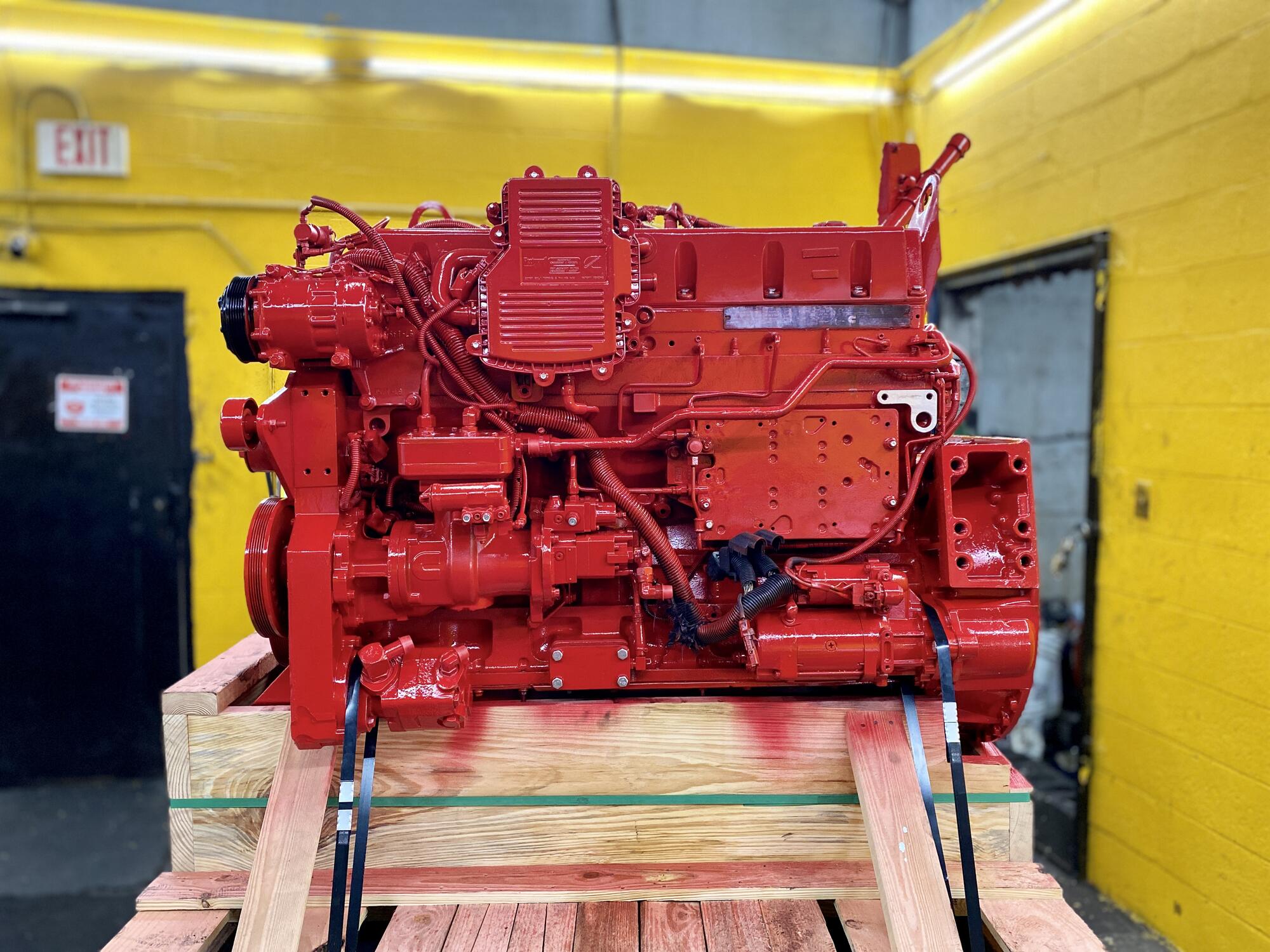 CUMMINS ISM Engine Assembly in Opa-Locka, FL #2671
