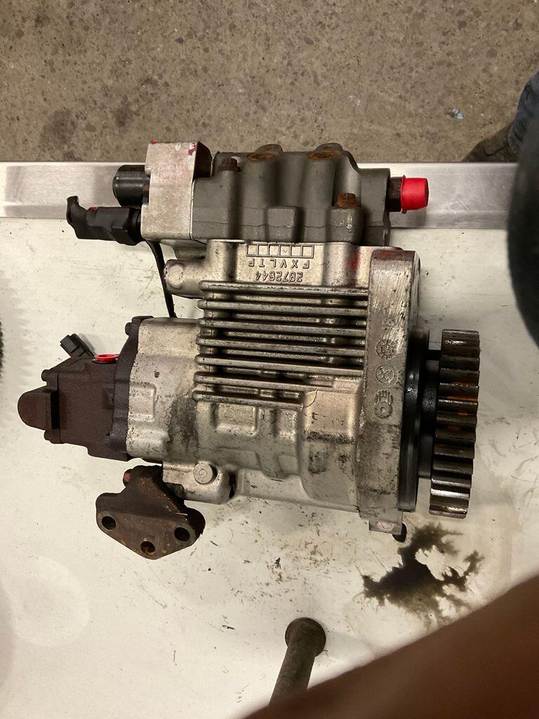 CUMMINS ISX15 Fuel Pump (Injection) OEM# 4307527 in MORRISVILLE, NY #7654