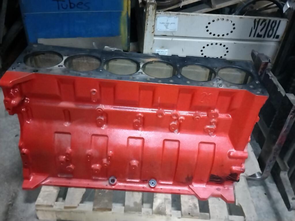 CUMMINS ISX Cylinder Block OEM# 3683264 in Holland, MI #40284