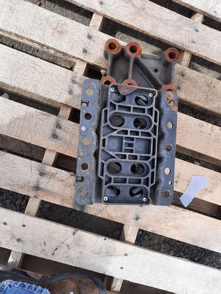 CUMMINS ISX ENGINE MOUNTS, ENGINE (REAR) OEM# 20740770 in Spokane, WA ...