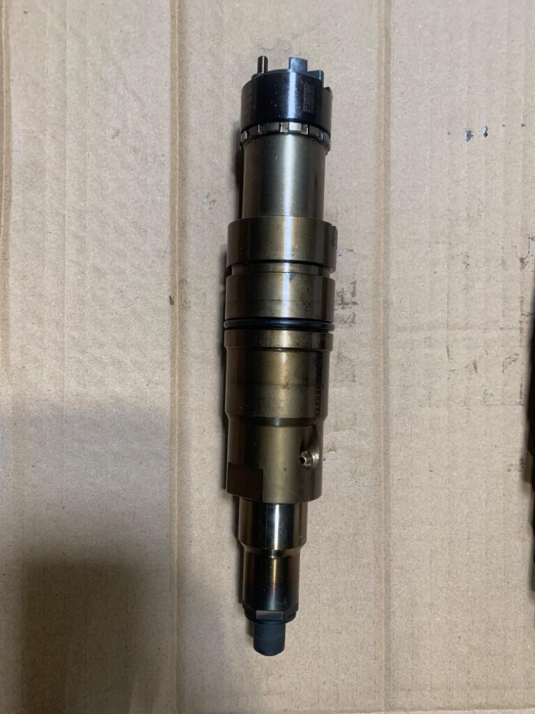 CUMMINS ISX Fuel Injector OEM# 2894920 in Abbotsford, BRITISH COLUMBIA ...