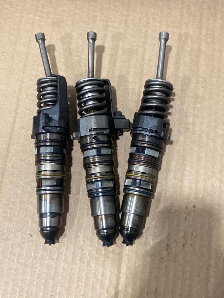 CUMMINS ISX Fuel Injector OEM# 4088725 in Abbotsford, BRITISH COLUMBIA ...