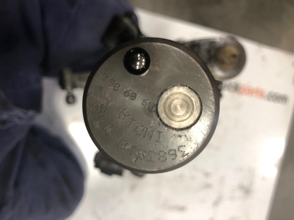 CUMMINS ISX Rocker Arm OEM# 4059294 in Abbotsford, BRITISH COLUMBIA #15558