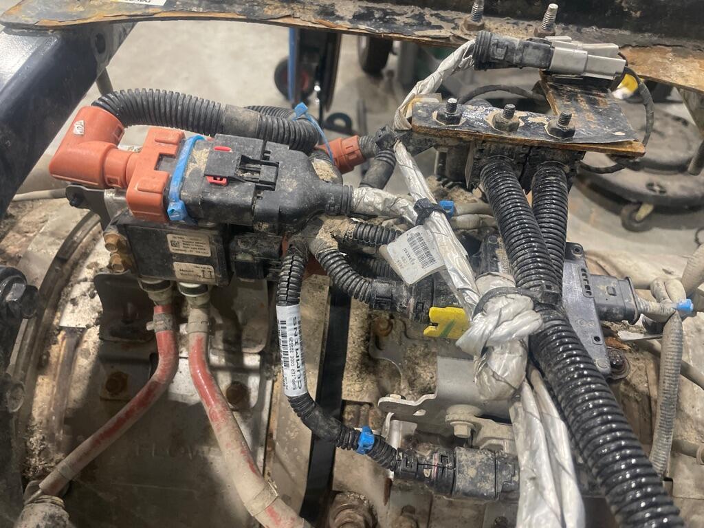 CUMMINS T680 DPF(Diesel Particulate Filter) in Abbotsford, BRITISH ...