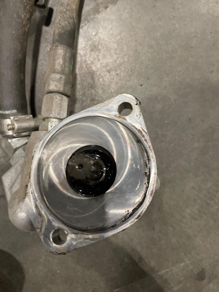 CUMMINS X15 Power Steering Pump OEM# 3624643 C91 in Abbotsford, BRITISH ...