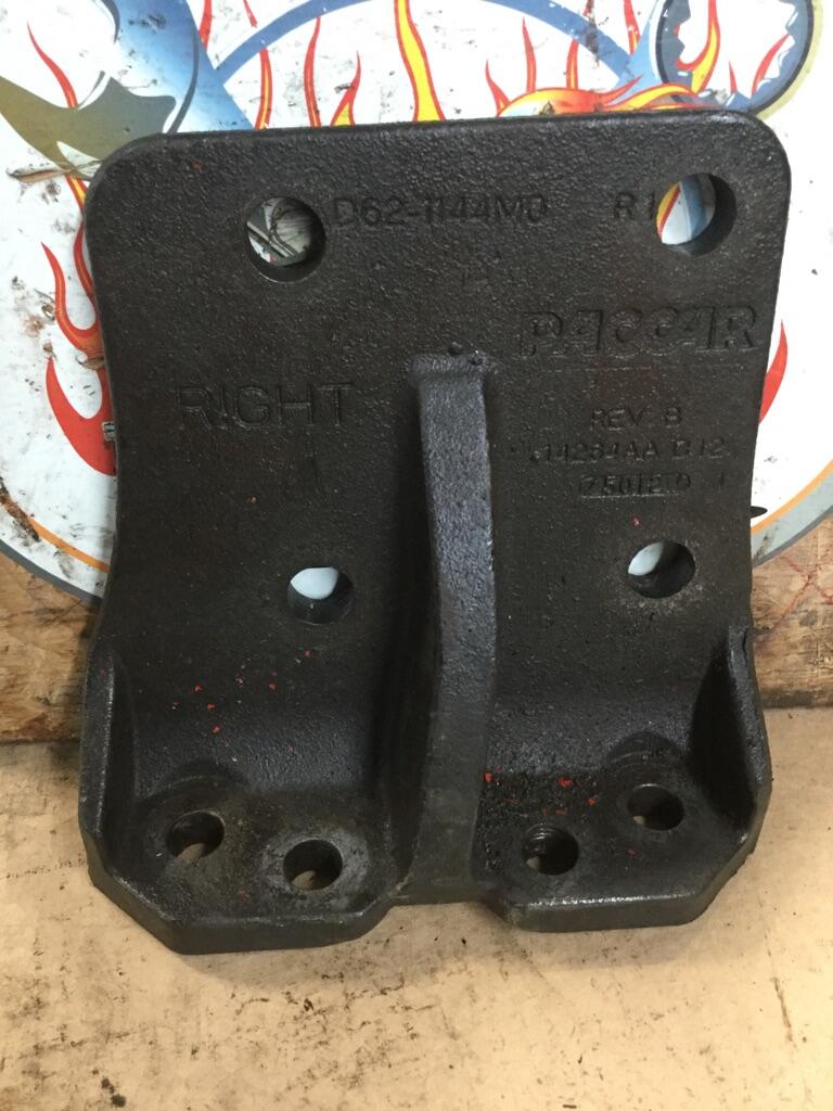 CUMMINS Engine Mounts OEM# D62-1144 in Abbotsford, BRITISH COLUMBIA #8174