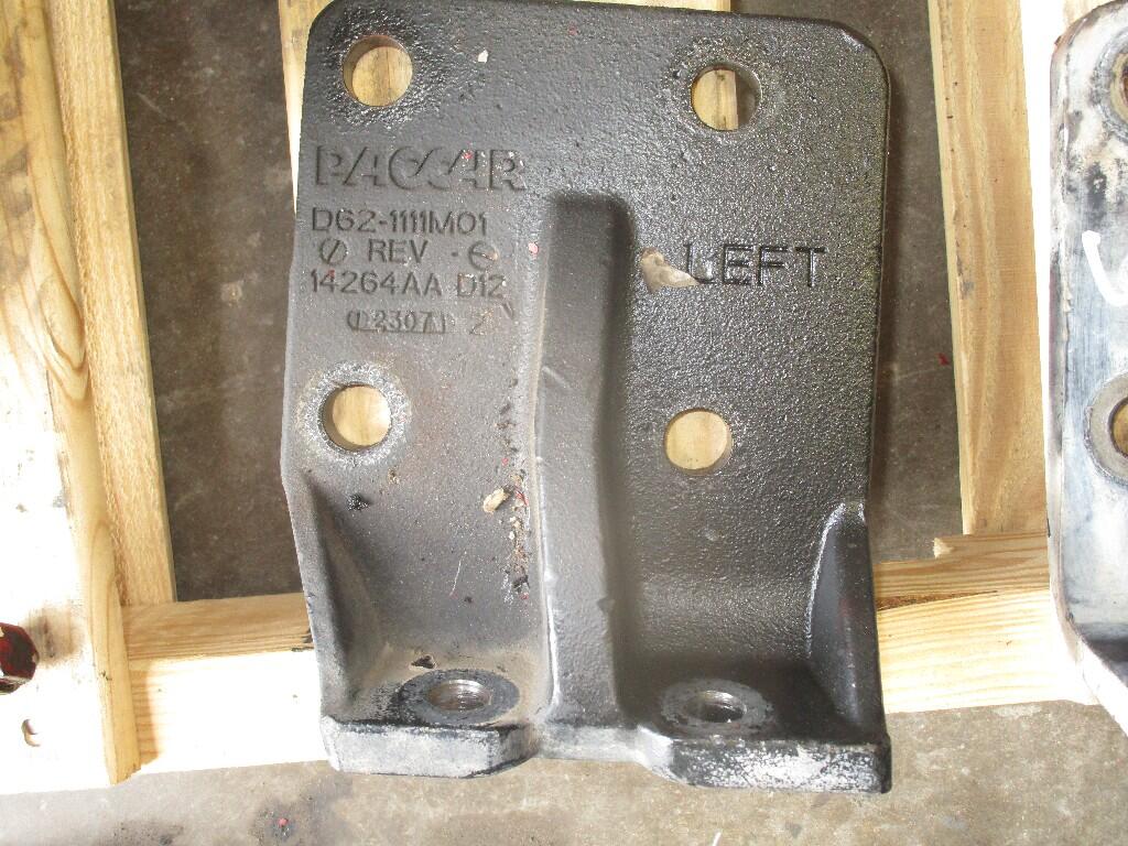 CUMMINS Engine Mounts OEM# D62-1111M01 in CRANDALL, TX #72895