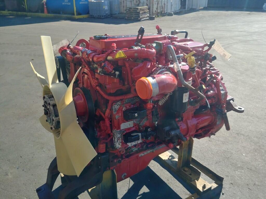 Cummins ISB6.7 Engine Assembly in Enfield, CT #MT4161454