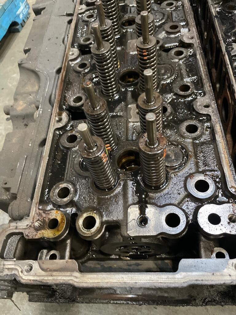 DETROIT DD15 Cylinder Head in Abbotsford, BRITISH COLUMBIA #32627