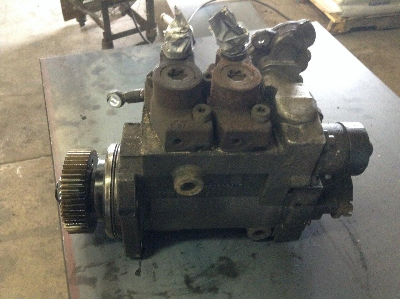 Detroit DD15 Fuel Pump OEM# A4700900050 in Spencer, IA #24587377