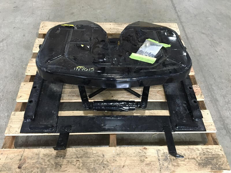 FONTAINE 6000 Series Fifth Wheel OEM# 233118281 in Dorr, MI #635-10672