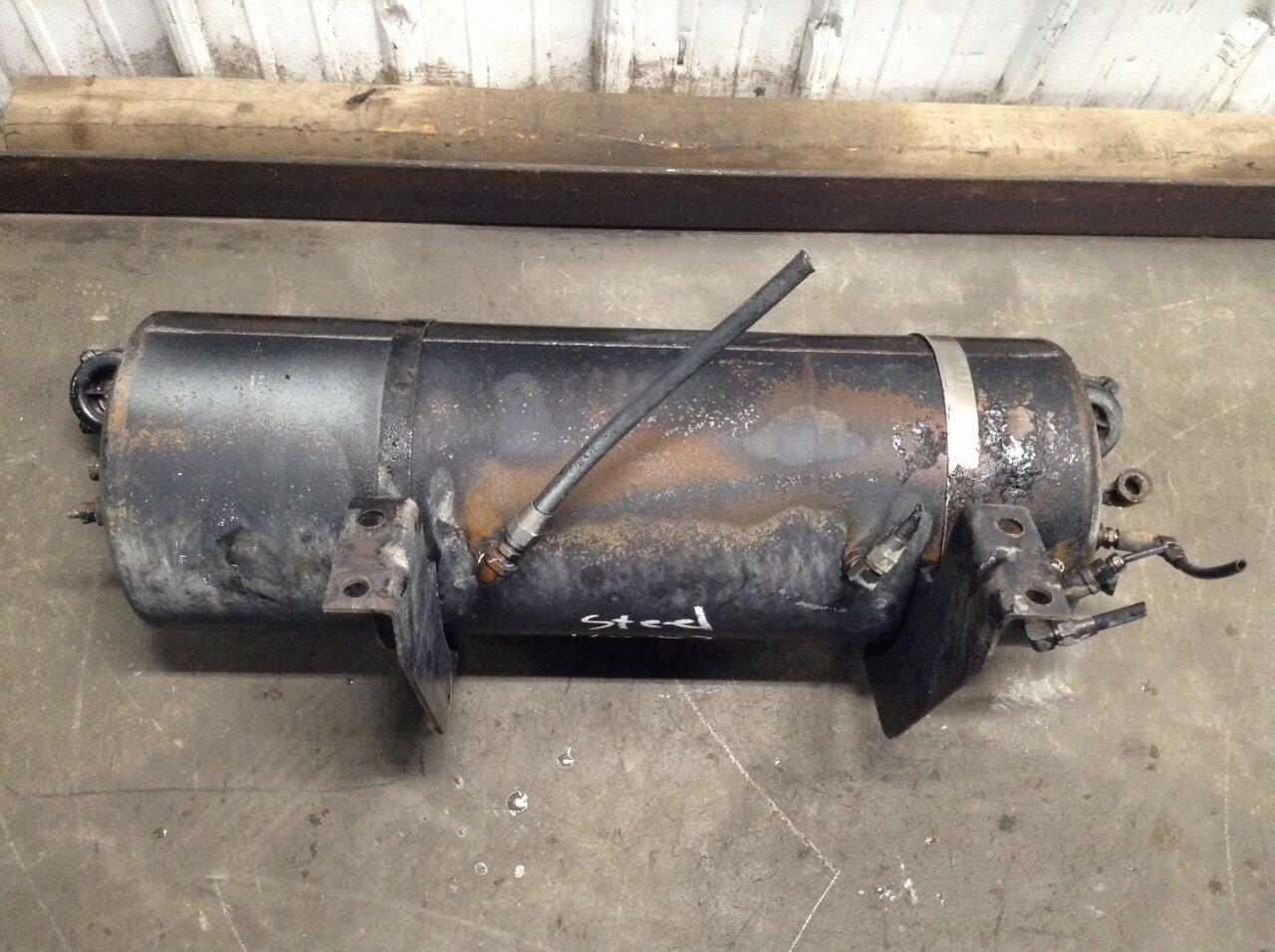 FORD L8513 LOUISVILLE 113 Air Tank in Spencer, IA #24713178