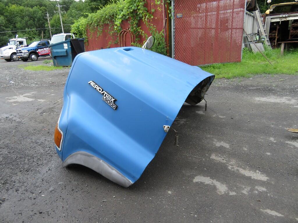 FORD L9000 Hood in Wurtsboro, NY #3542