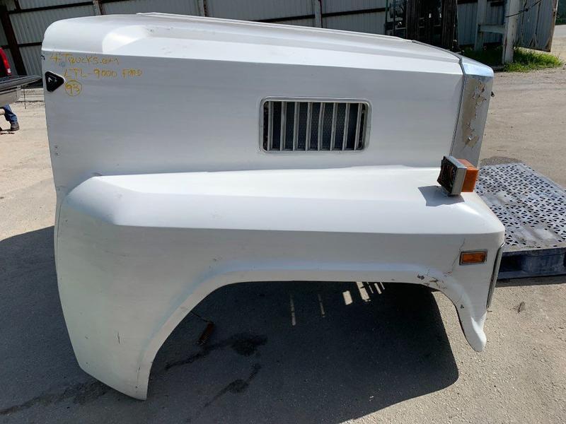 FORD LTL9000 Hood in MIAMI, FL #439-0824192