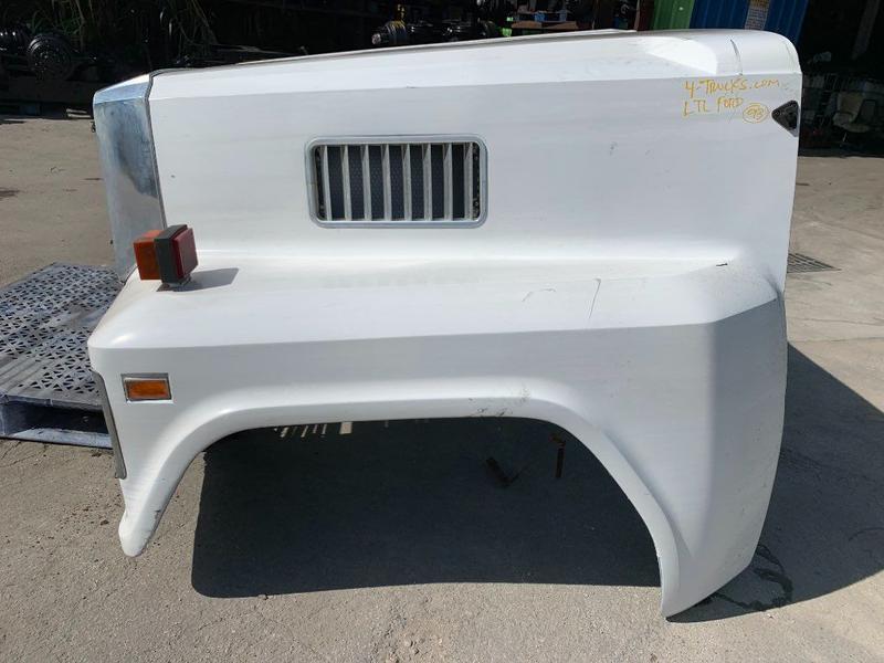 FORD LTL9000 Hood in MIAMI, FL #439-0824192