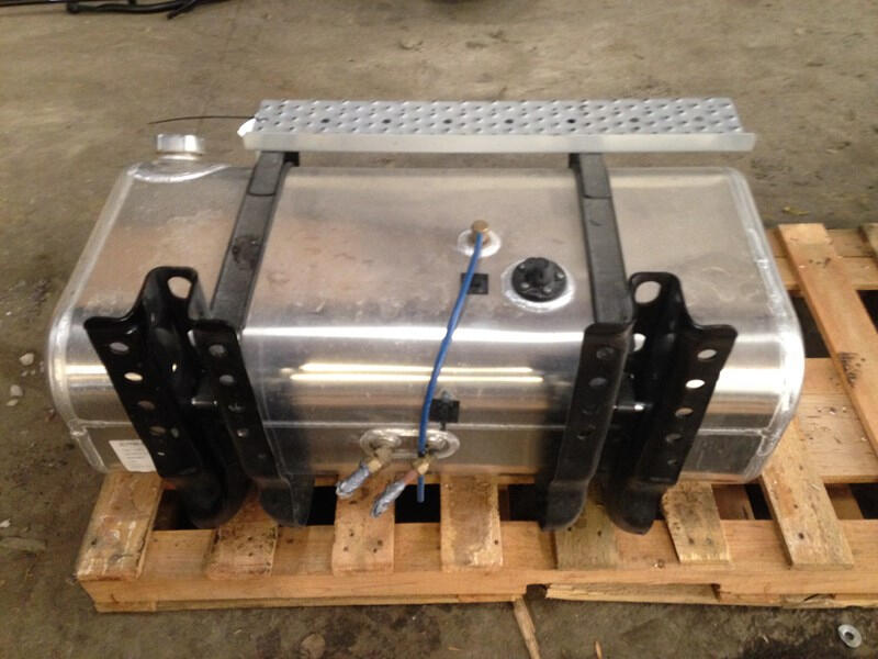 FREIGHTLINER Business Class M2 Fuel Tank OEM# A0335654000 in Dorr, MI ...