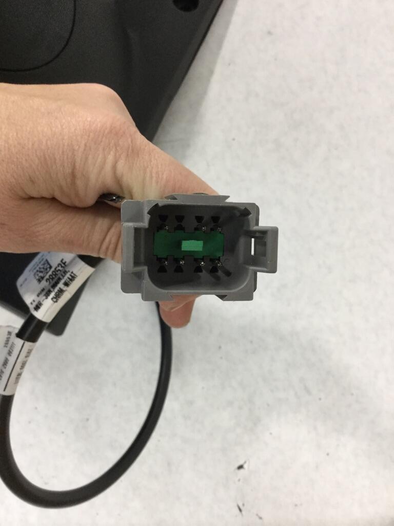 FREIGHTLINER CASCADIA Side View Mirror OEM# A22-75498-002 in UMATILLA ...