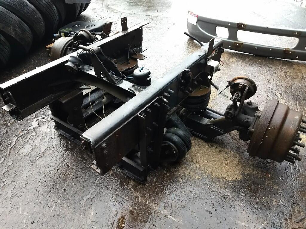 FREIGHTLINER COLUMBIA 120 Tag Axle in Enfield, CT #10293