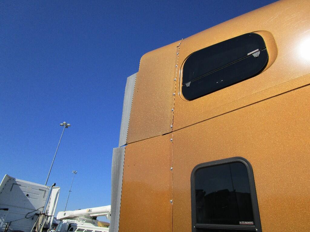 FREIGHTLINER COLUMBIA Sleeper Fairing in CRANDALL, TX #65112