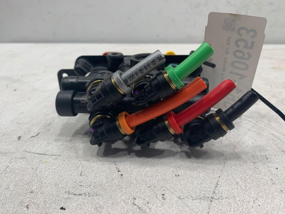 FREIGHTLINER Cascadia Brake Air Valve in Dorr, MI #361-10653
