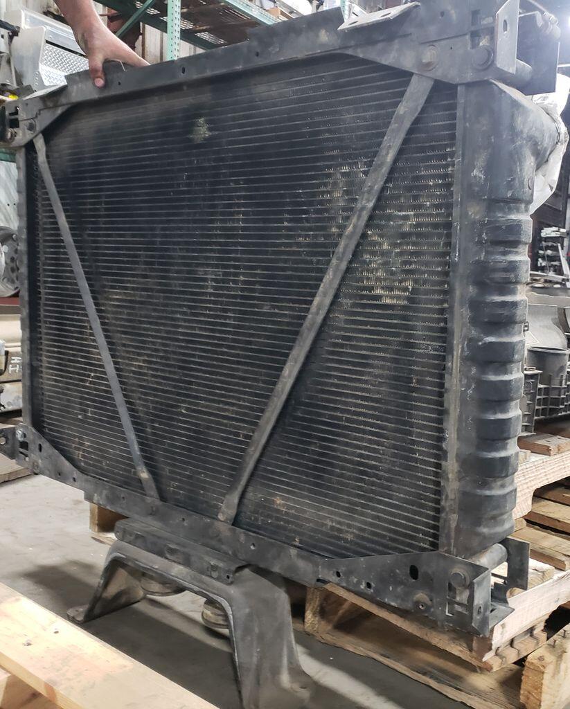 FREIGHTLINER FL112 Radiator in SPOKANE, WA #3568