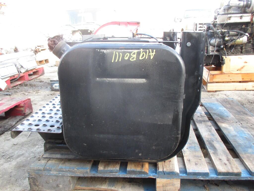 FREIGHTLINER FL70 FUEL TANK in Stockton, CA #1836572