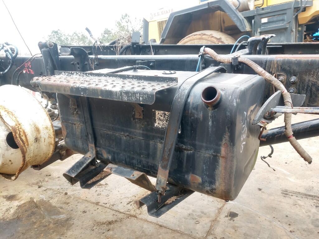 FREIGHTLINER FL70 Fuel Tank in CARTERSVILLE, GA #5036
