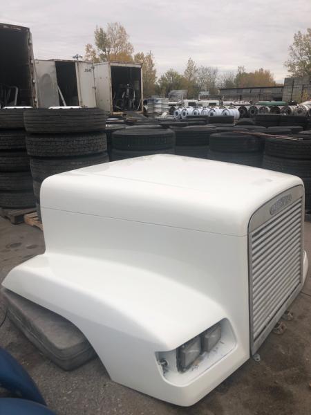 FREIGHTLINER FLD120 Hood in Downer, Minnesota #83