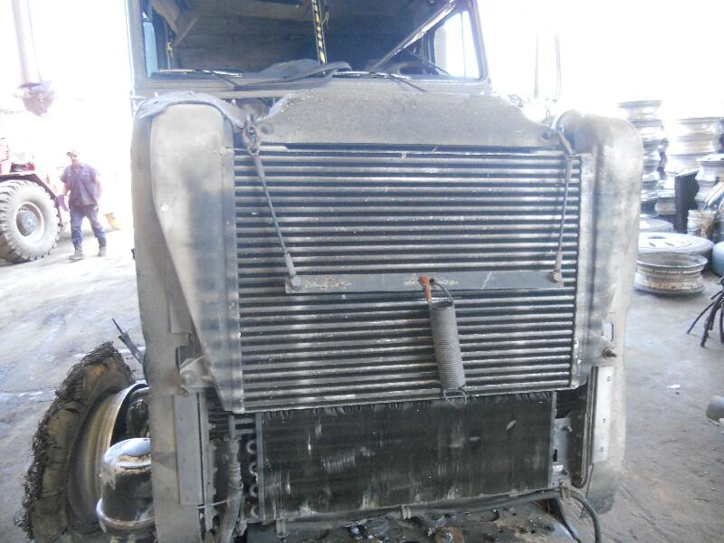 FREIGHTLINER FLD120 Radiator in Douglas, GA #15007