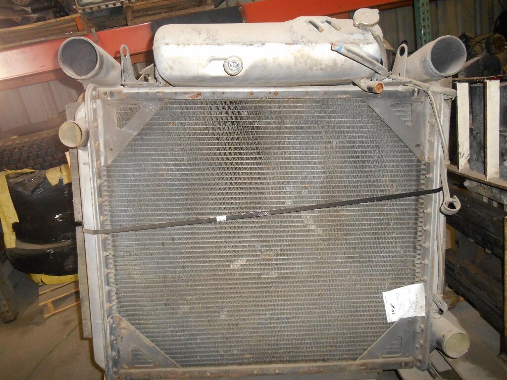 FREIGHTLINER FLD120 Radiator in Douglas, GA #15007