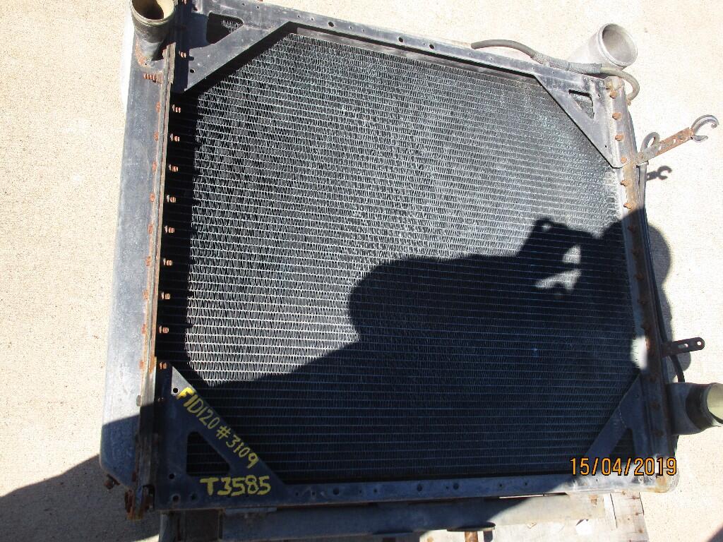FREIGHTLINER FLD120 Radiators in CRANDALL, TX #T3585