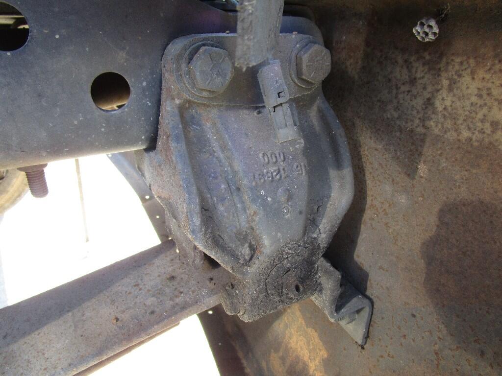 FREIGHTLINER FLD132 Spring Hanger in CRANDALL, TX #55429
