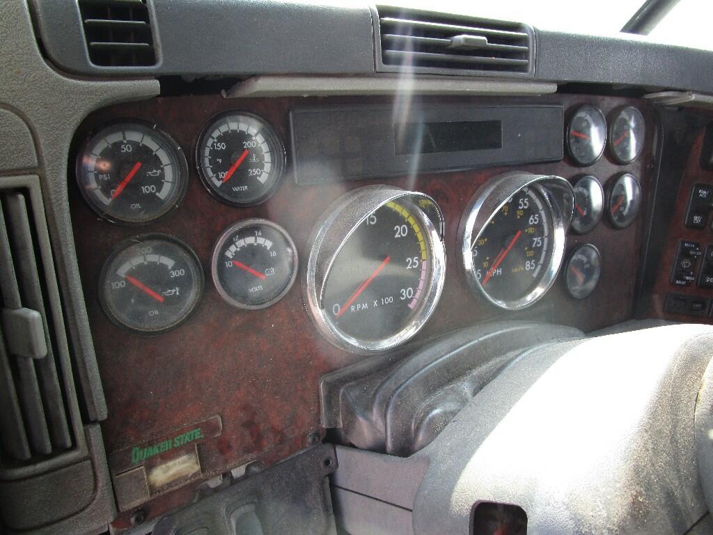 FREIGHTLINER ST120 Instrument Cluster in CRANDALL, TX #52839