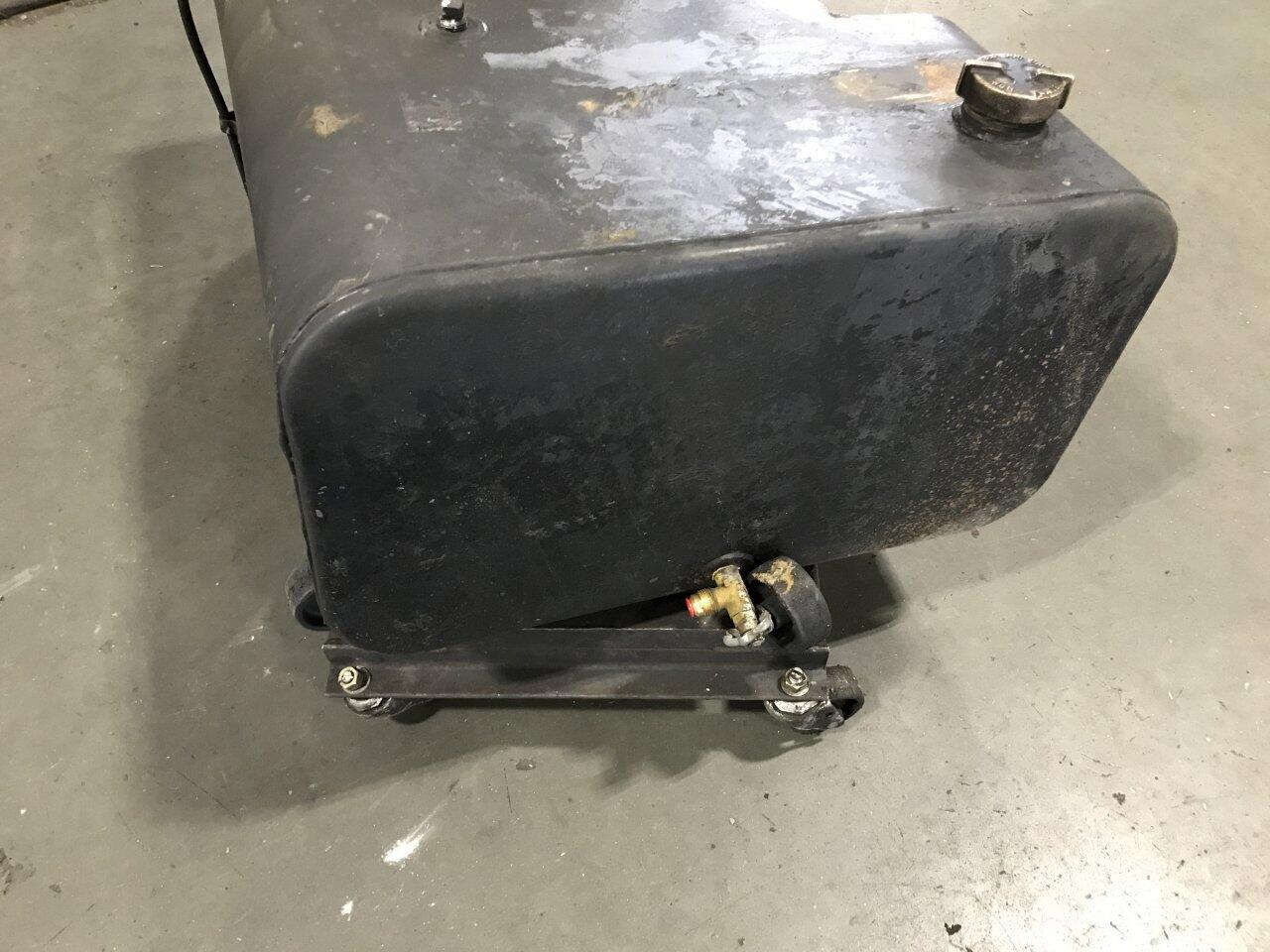 Ford F700 Fuel Tank in Kansas City, MO #24806940