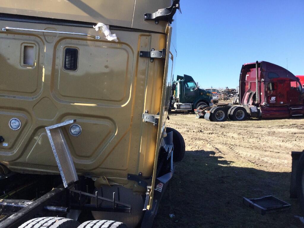Freightliner CASCADIA Sleeper Fairing in Spencer, IA #24467905