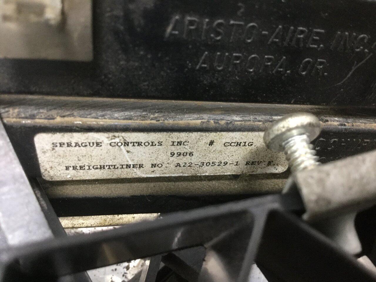 Freightliner FLD120 Cab Misc. Interior Parts OEM# A22305291 in Sioux ...