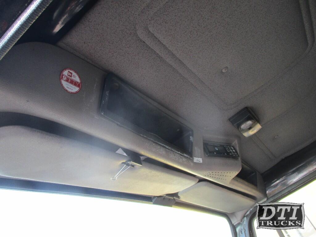 INTERNATIONAL 4700 Interior Sun Visor in Denver, CO #28784