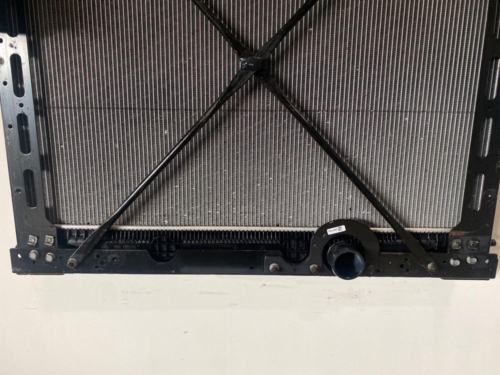 INTERNATIONAL LT Radiator OEM# 2516107C91 in Dorr, MI #800-29912