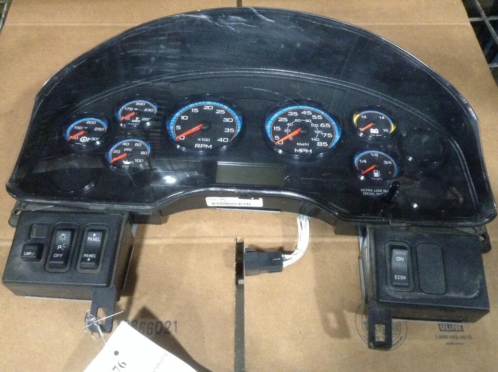 INTERNATIONAL VARIOUS INTERNATIONAL NAVISTAR MODELS Instrument Cluster ...