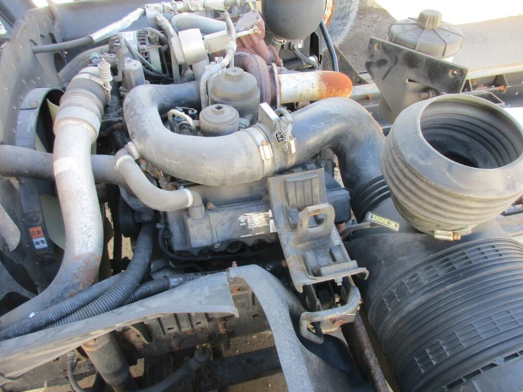 INTERNATIONAL VT275 Engine Assembly in Westland, MI #89273