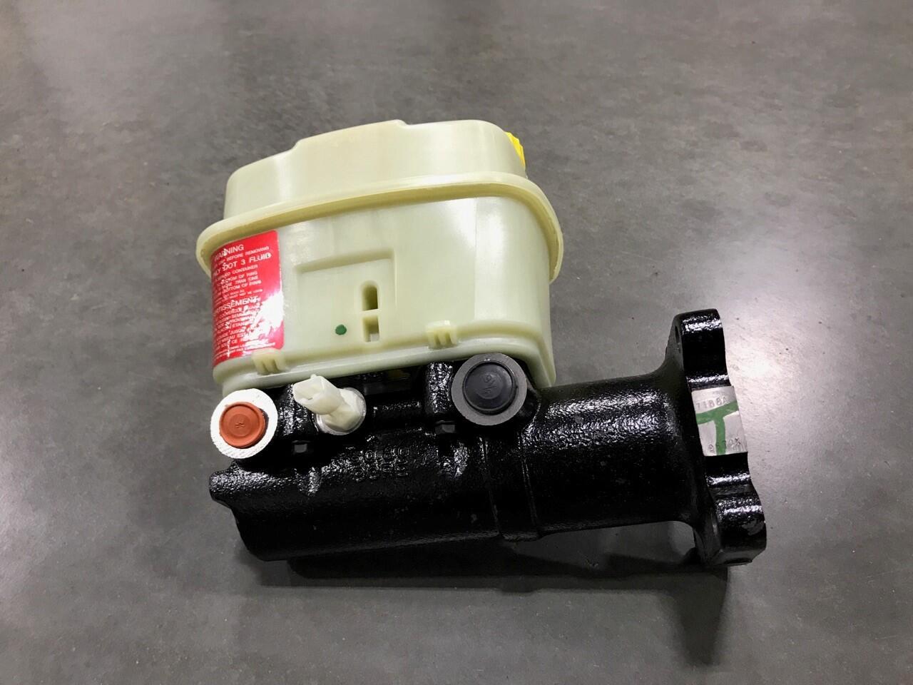 International 4300 Brake Booster in Kansas City, MO #IHC 2517902C91