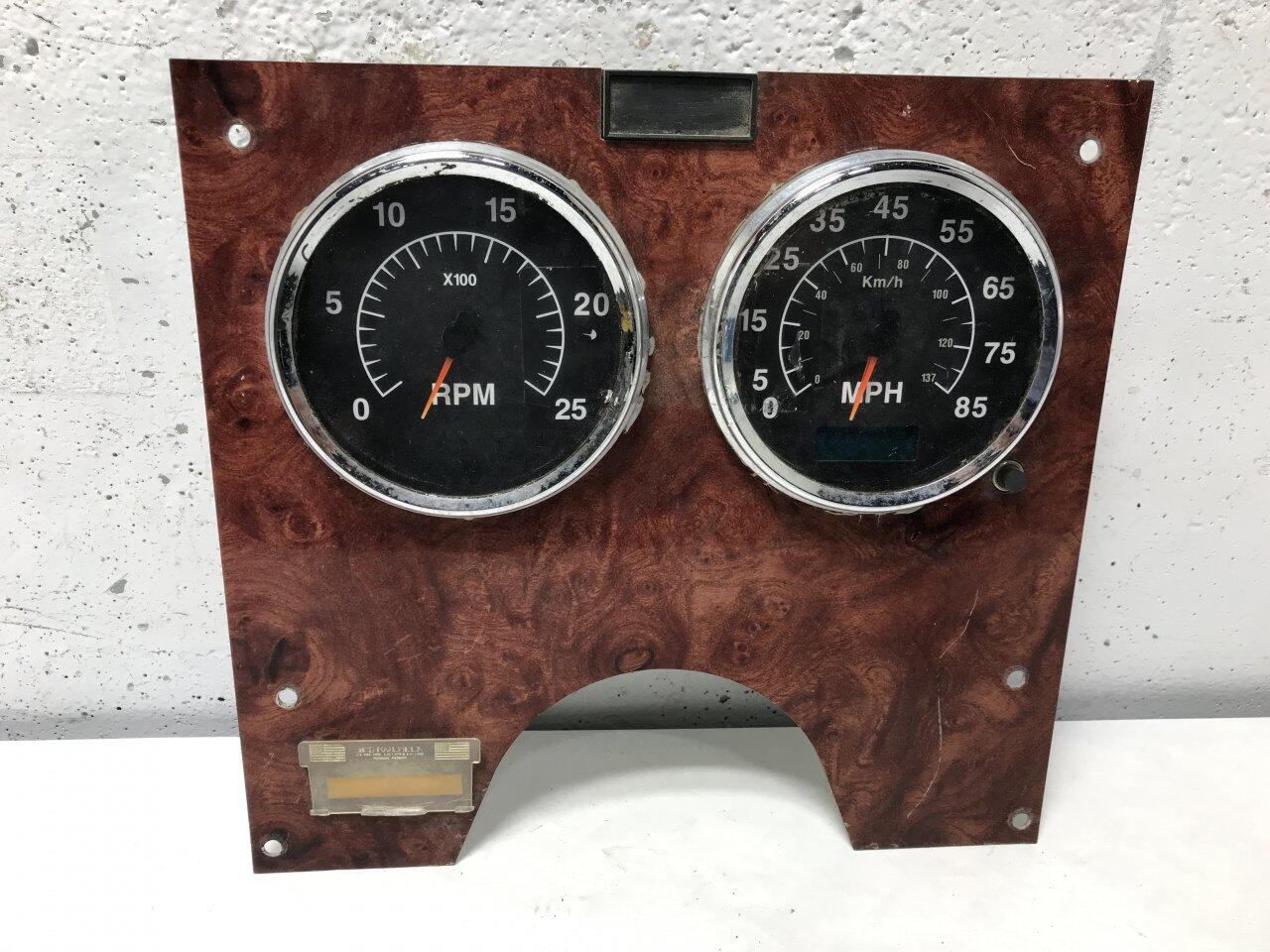 International 9200 Instrument Cluster OEM# 3579546C2 in Sioux Falls, SD ...