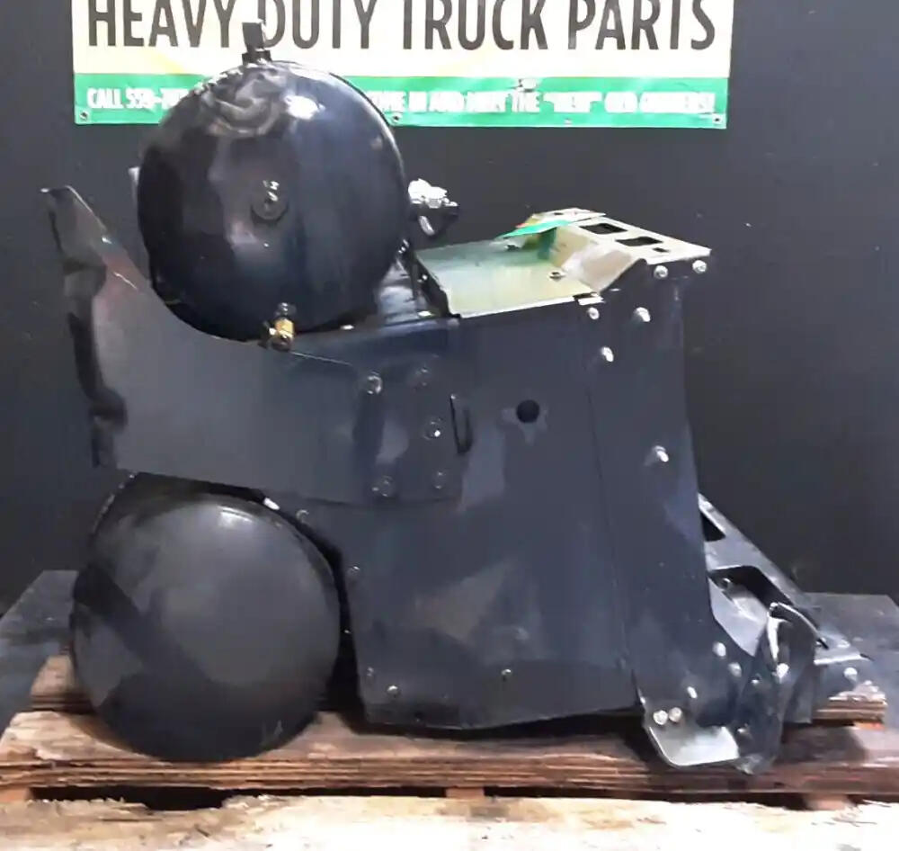 KENWORTH T680 Battery Boxes #1570-7 for sale by Garabedian Equipment Co ...