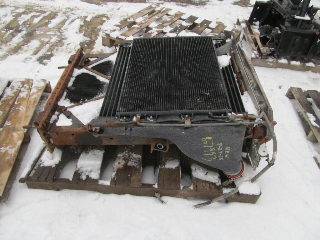 KENWORTH T800 Radiator in Westland, MI #92723