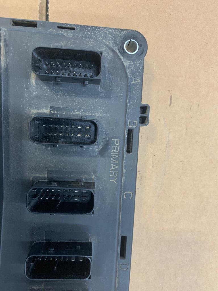 KENWORTH T880 Electrical Parts, Misc. OEM# Q21-1124-004-004 Rev D in ...