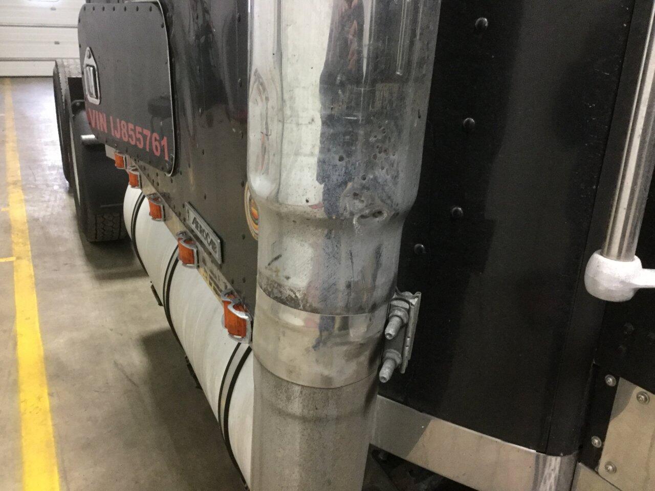 Kenworth W900L Exhaust Assembly in Sioux Falls, SD #24527512